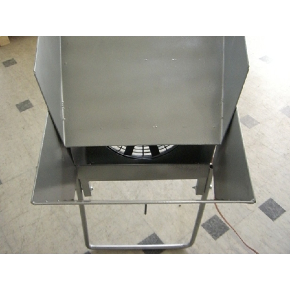 Olives-leaves separator with air